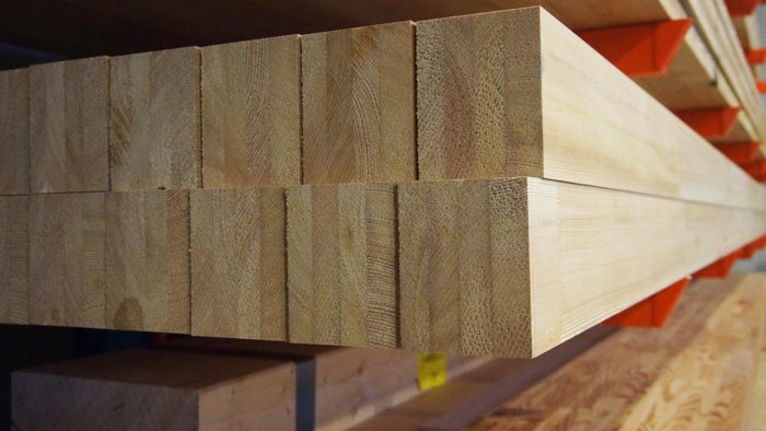 Gelamineerd en gevingerlast hout voor elk project.